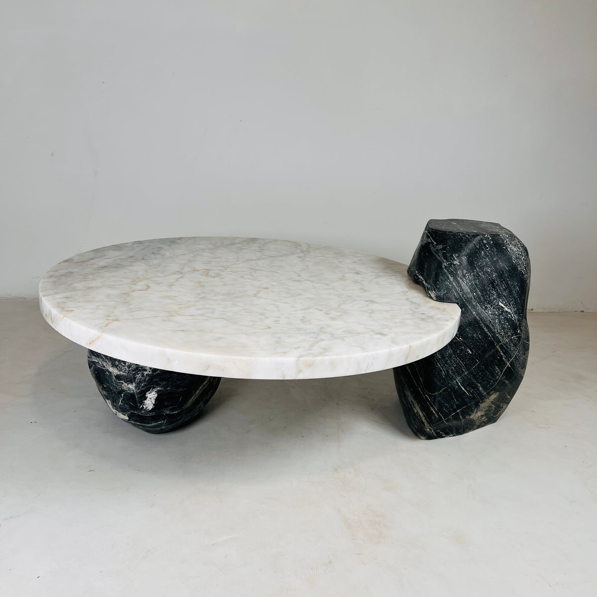 Obsidian Mix Stone Table | Noon & Co Designs