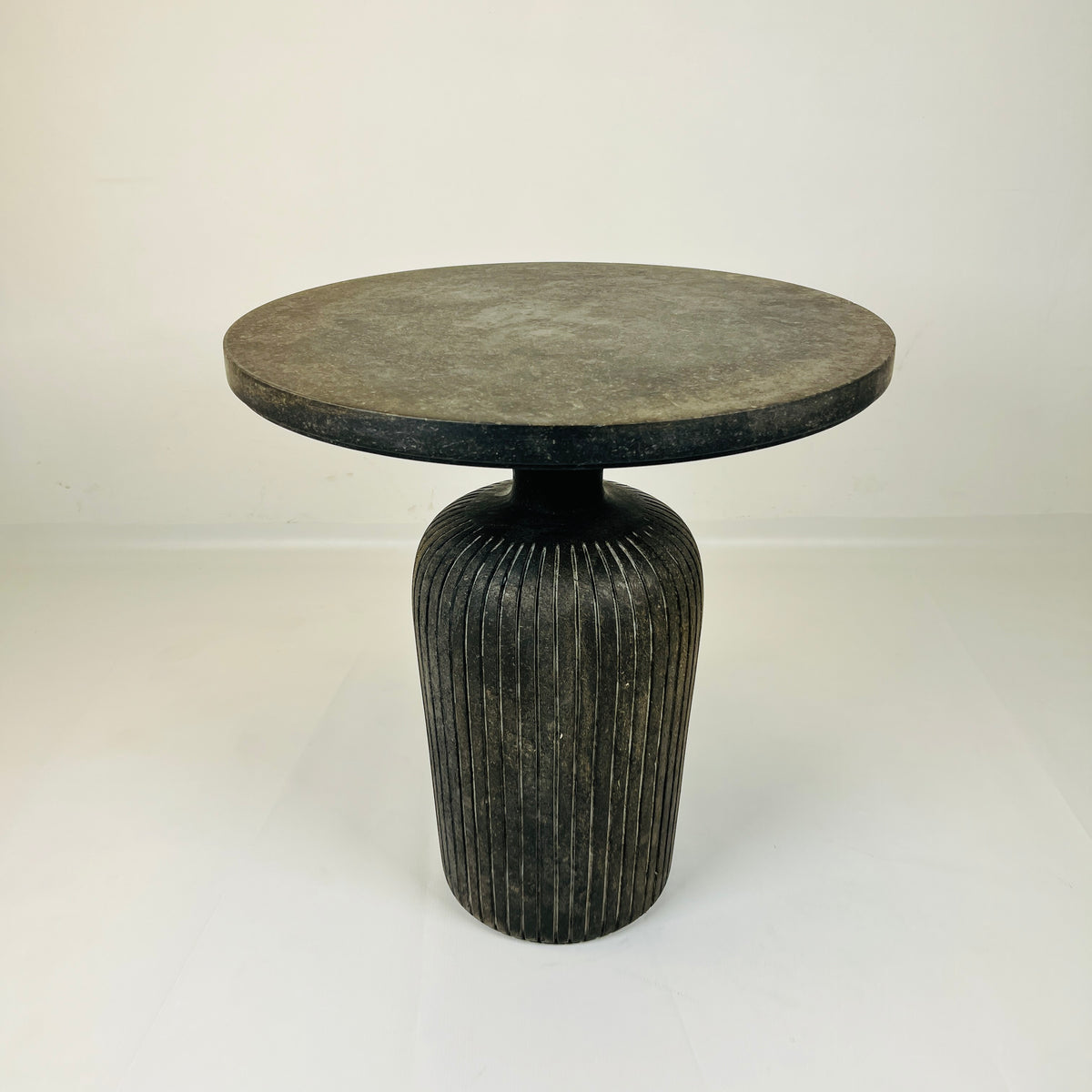 Black Cylindrical Side Table | Noon & Co Designs